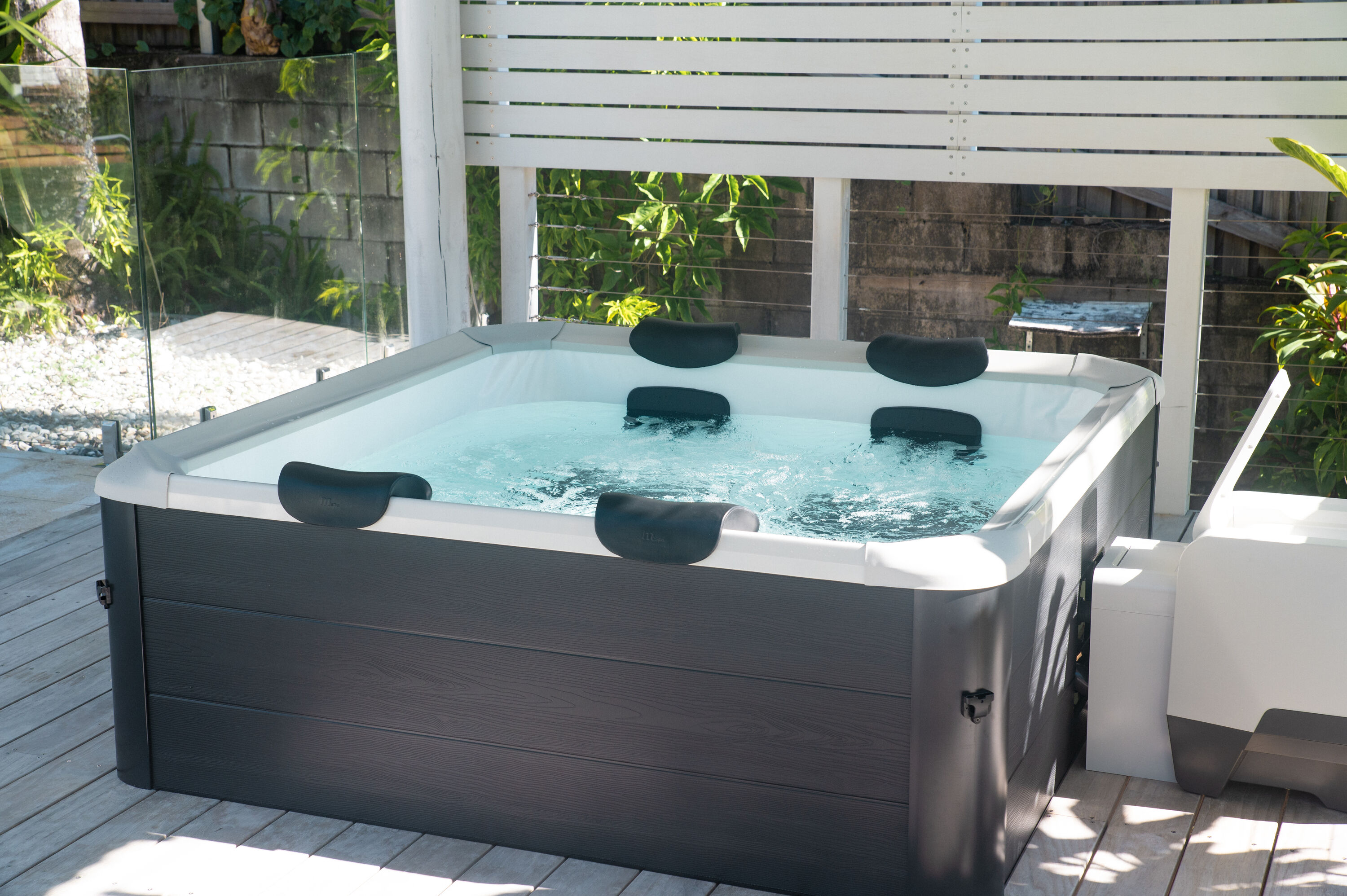 MSpa Whirlpool OSLO AERO PLUS 2026 XXL 180cm inkl. App, LED, 8 ...