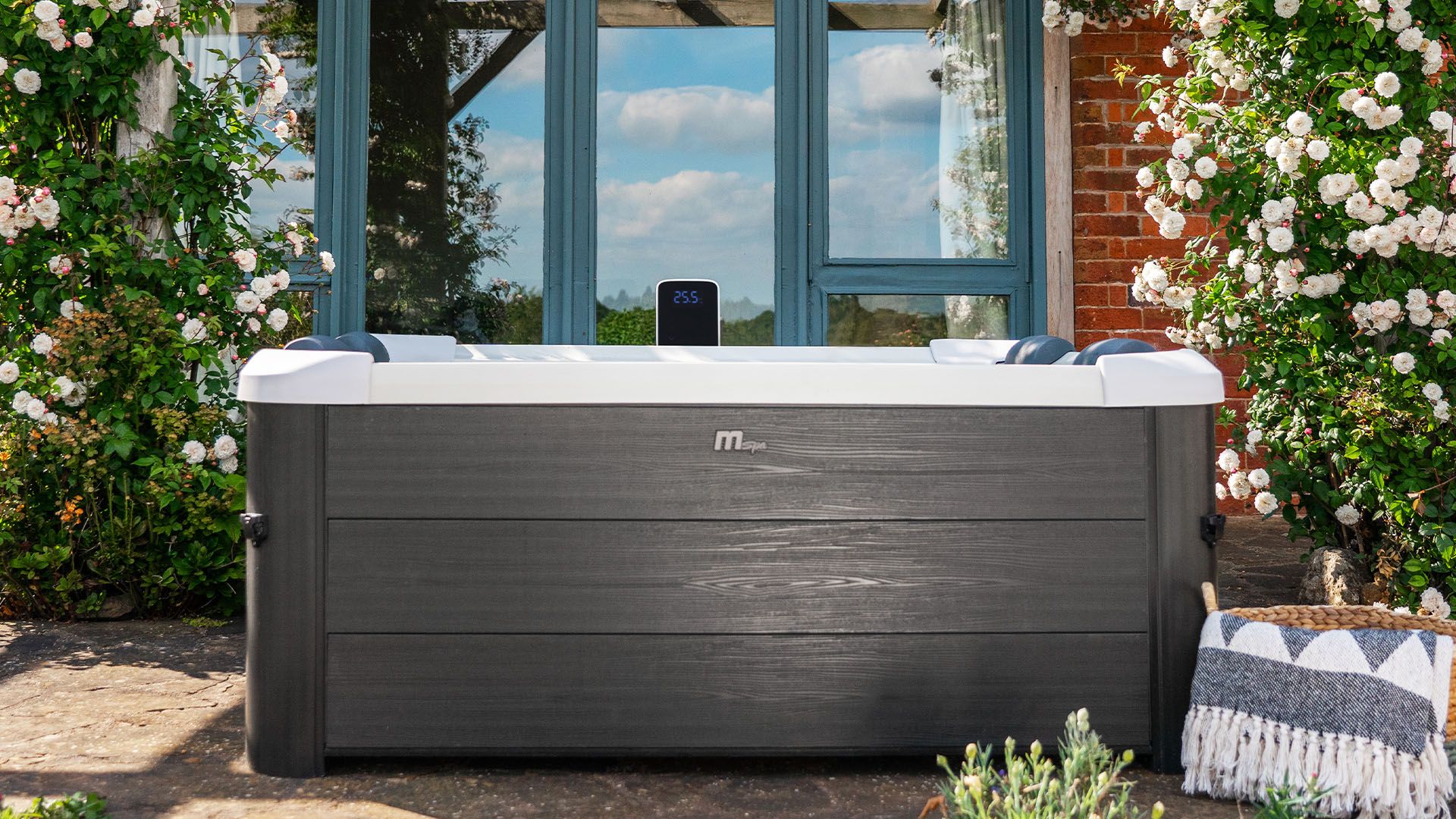 MSpa Whirlpool OSLO PLUS 2026 XXL 180 x 180 cm - inkl. WiFi, LED, UVC ...
